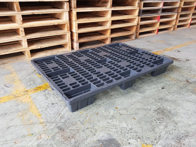 Used Plastic Pallets, Stackable and Nested Plastic Pallets in Brisbane