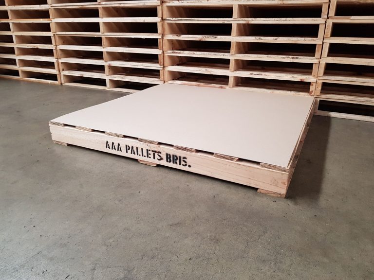 Accessories for Wooden Pallets & Plastic Pallets in Brisbane